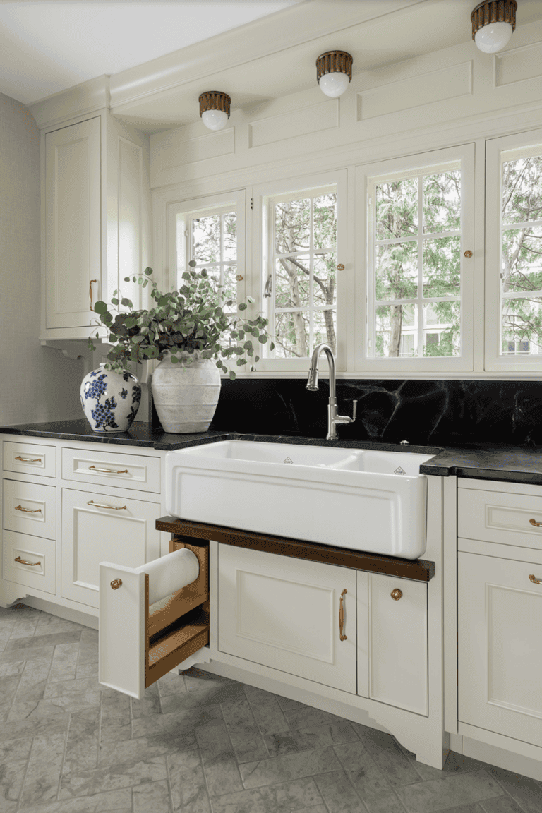 30 Sensational White Dream Kitchens You Must See