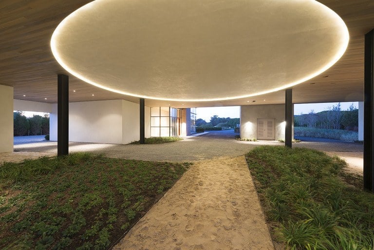Imposing Bridgehampton home showcases spectacular design