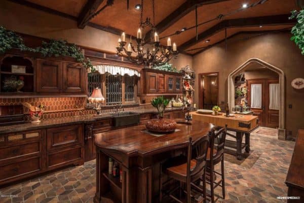 Medieval masterpiece: Italian-inspired gothic villa in Scottsdale
