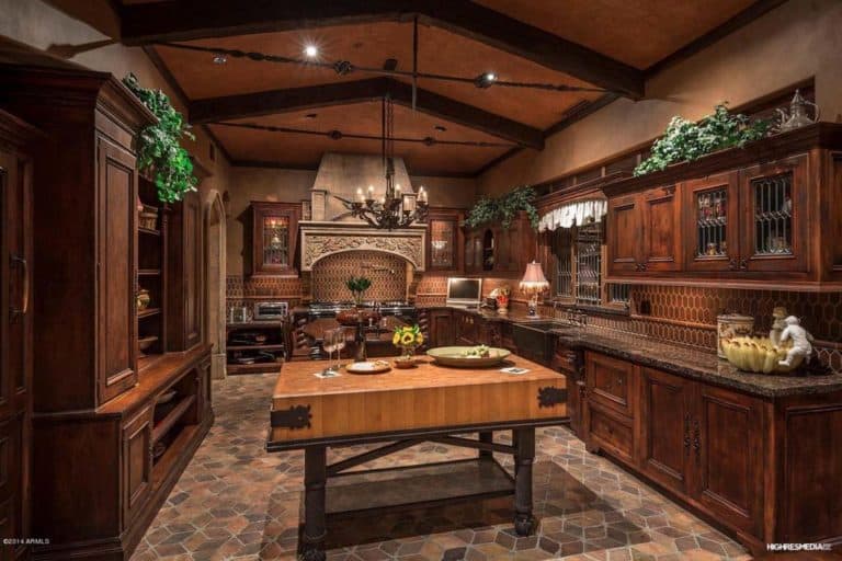 Medieval masterpiece: Italian-inspired gothic villa in Scottsdale