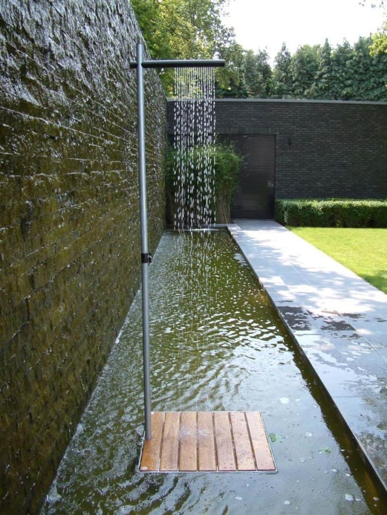 45 Stunning outdoor showers that will leave you invigorated