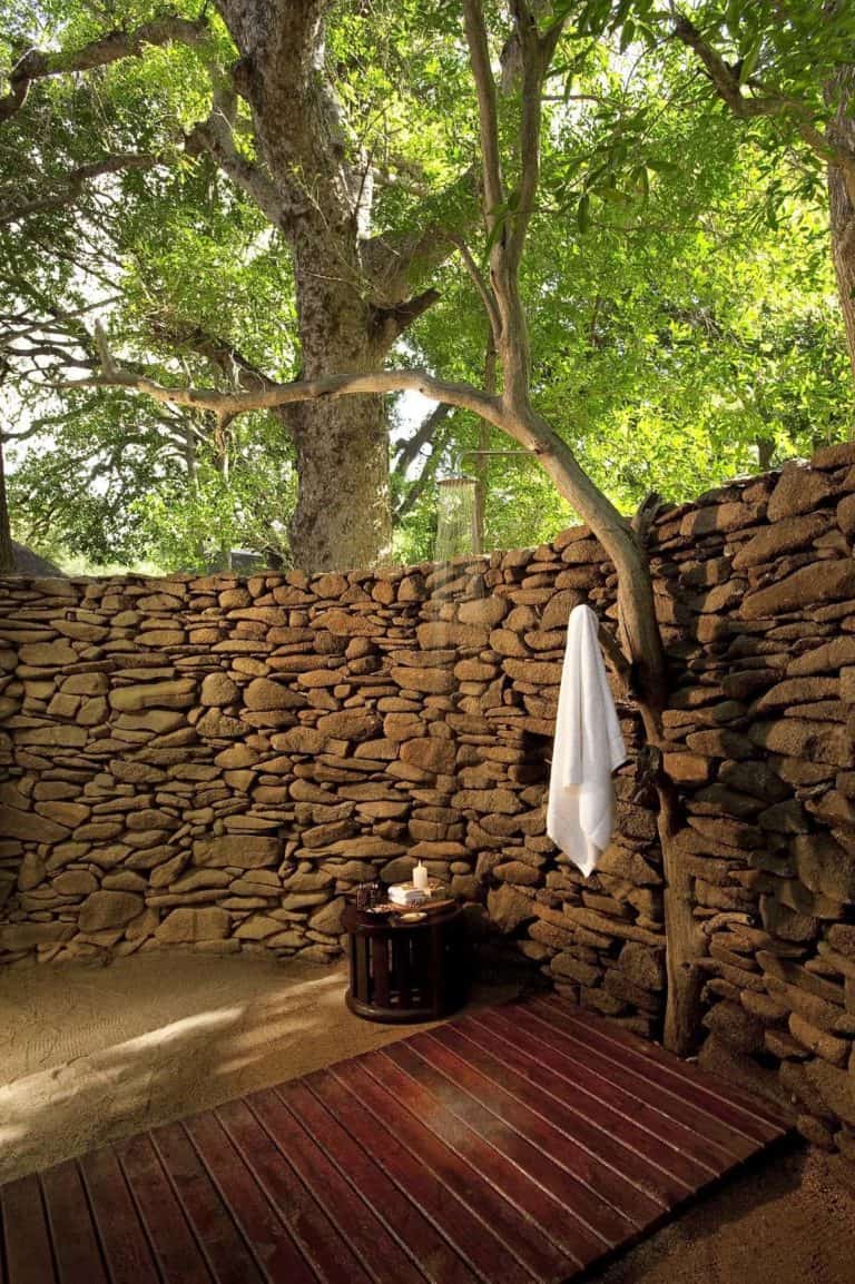 45 Stunning outdoor showers that will leave you invigorated