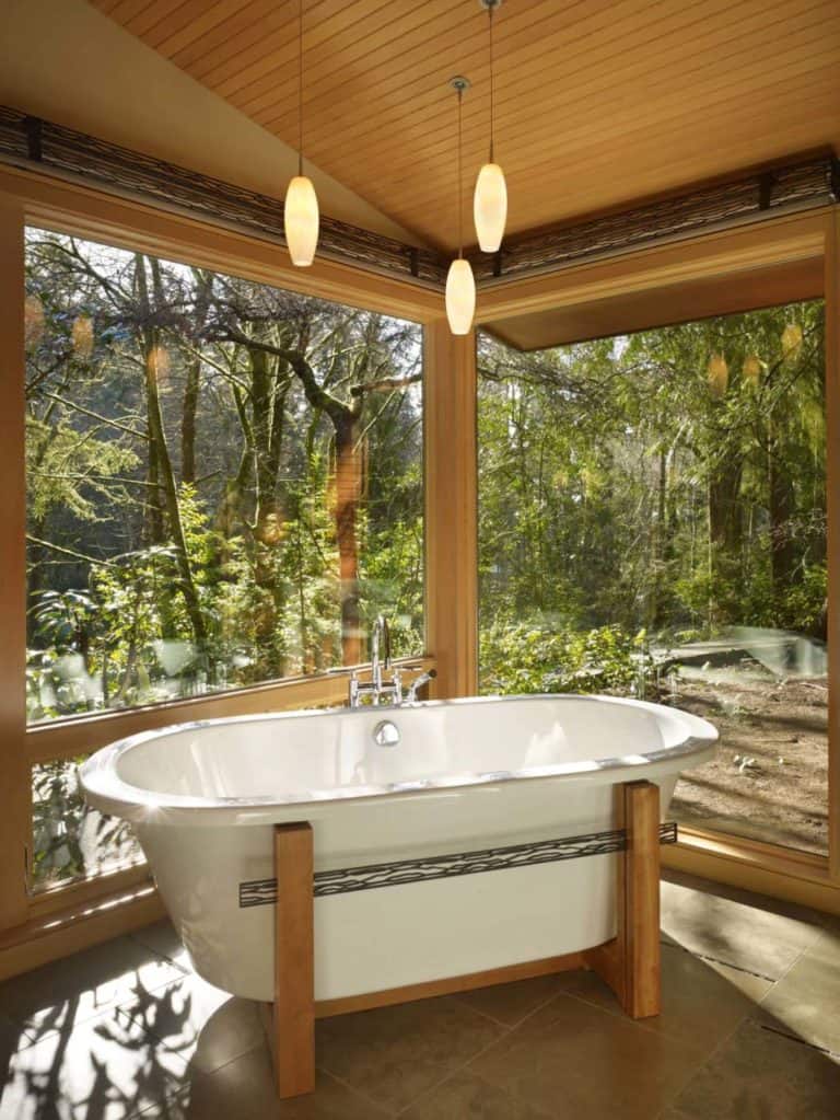 35+ Fabulous Freestanding Bathtub Ideas For A Luxurious Soak