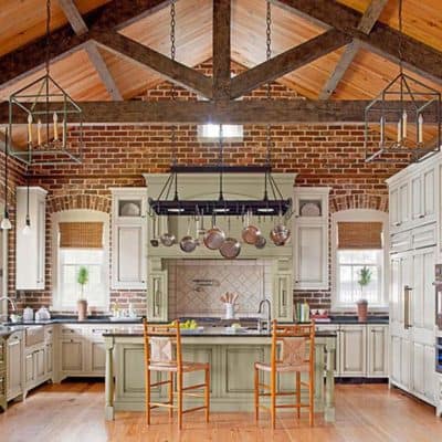 38 Stunning interior living spaces with exposed ceiling trusses