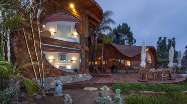 Designed to mimic the curves of the Pacific Ocean: Wave House