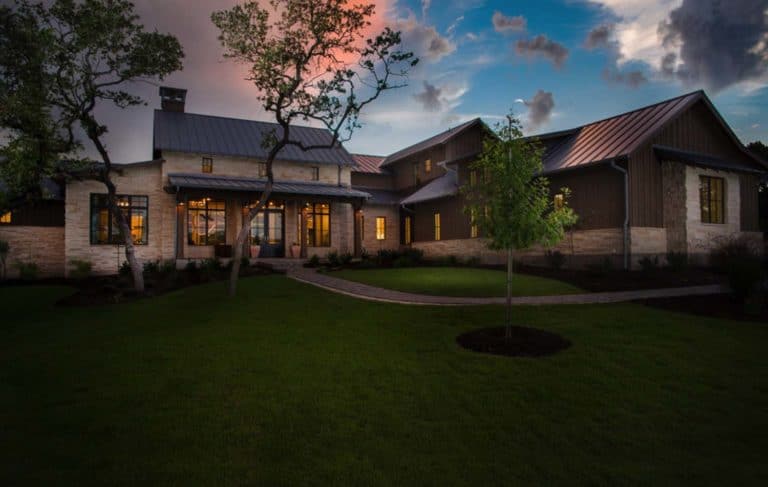 Timeless modern farmhouse with elegant-chic interiors in Texas hill country