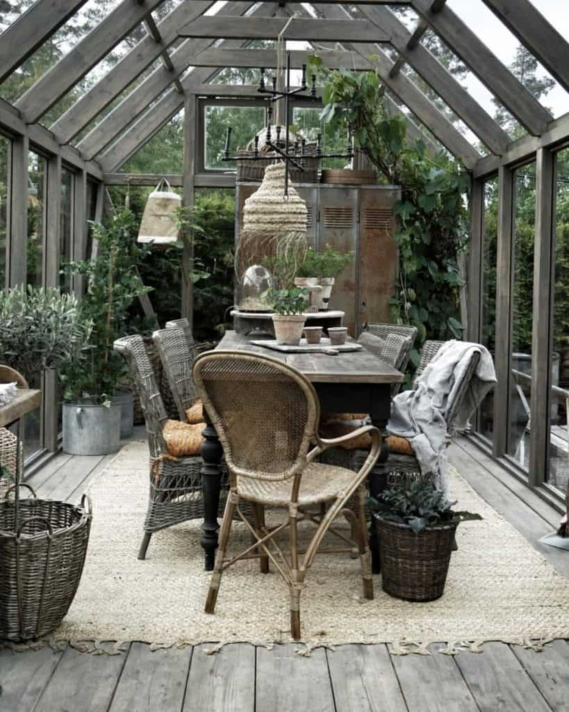 35+ Amazing conservatory greenhouse ideas for indoor-outdoor bliss