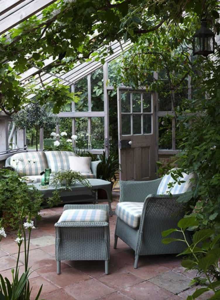 35+ Amazing conservatory greenhouse ideas for indoor-outdoor bliss