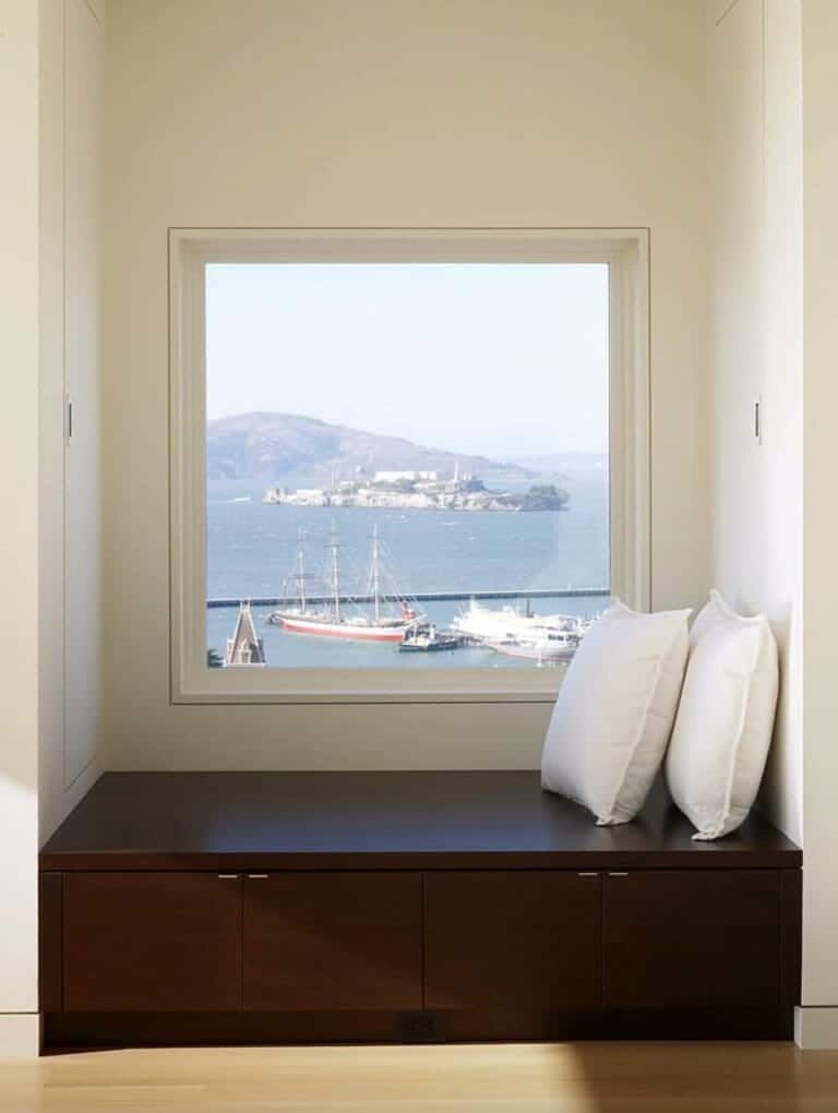 33 Amazing built-in window seats capturing mesmerizing ocean views