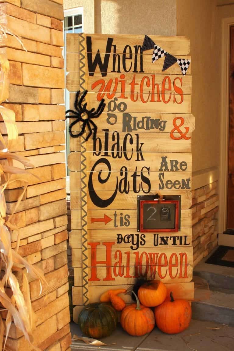 30+ Fabulously Spooky Outdoor Halloween Decorating Ideas