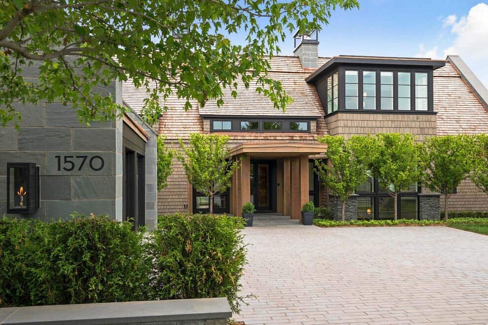Tour a stunning hillside home that overlooks scenic Lake Minnetonka