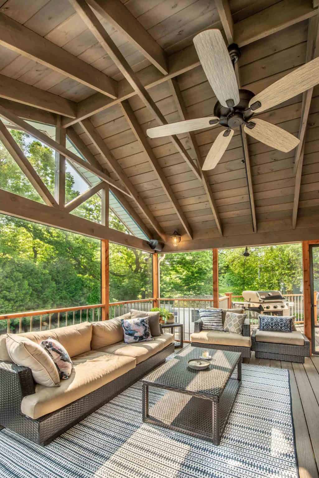 30+ Fabulous Screened-In Porch Ideas Boasting Woodsy Views