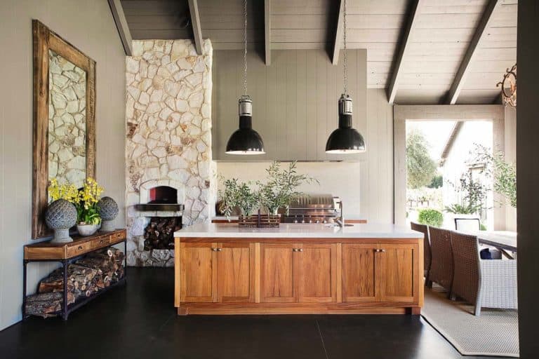 15+ Farmhouse Style Outdoor Kitchens That Will Blow Your Mind