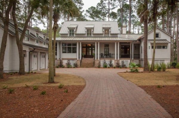 Modern meets traditional in this inviting Lowcountry river house