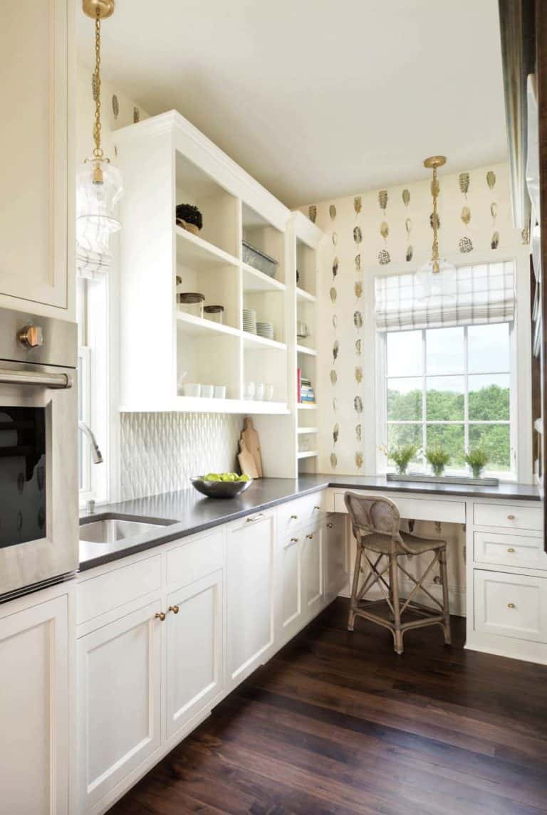 Inside a Serene, Inviting Colonial Style Home in The Midwest