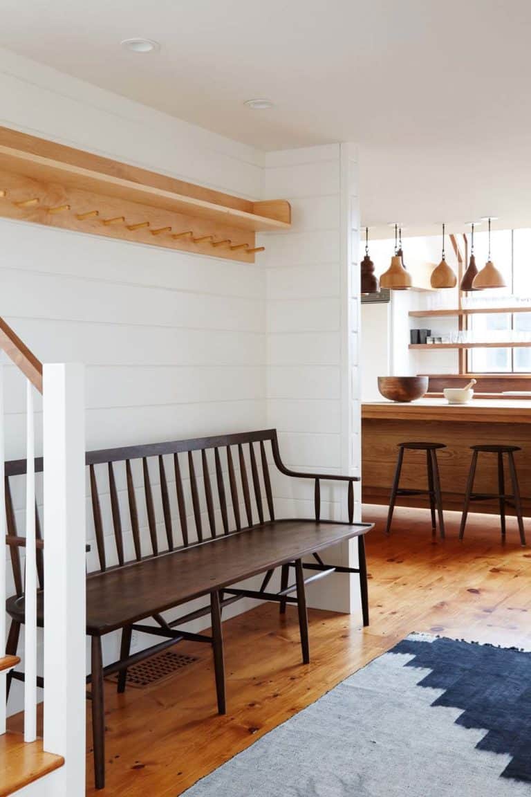 Tour a stunningly beautiful coastal dream house on Martha's Vineyard