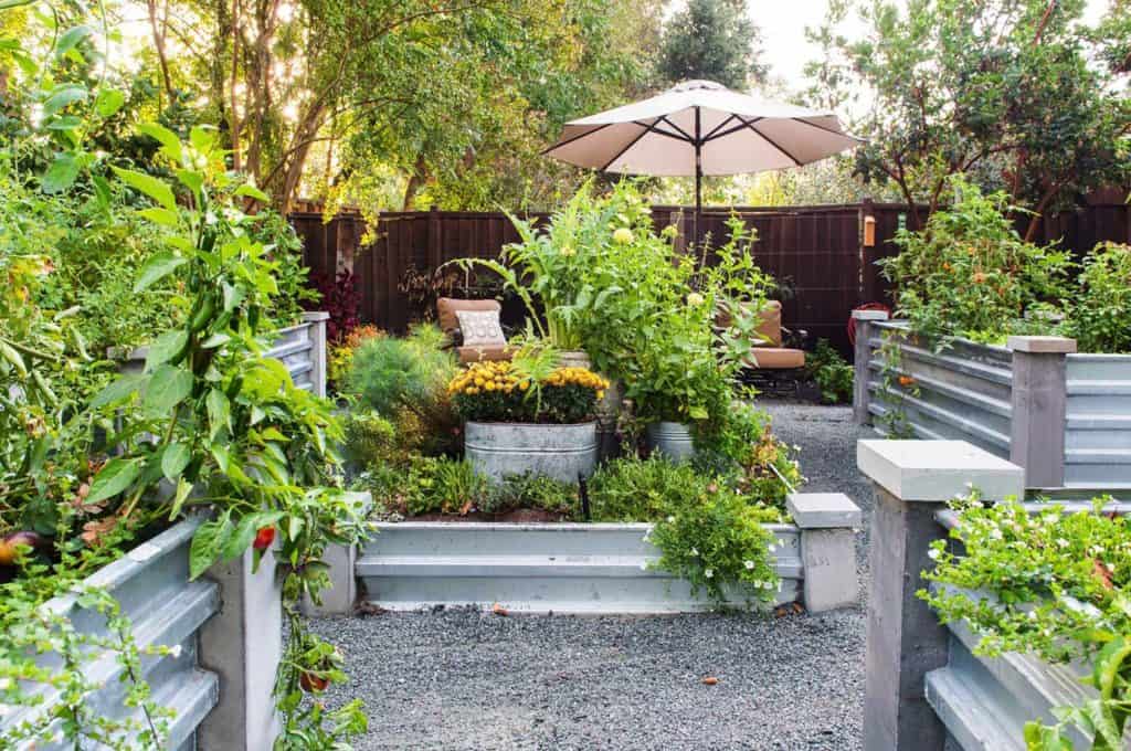 20+ Creative and Inspiring Raised Bed Vegetable Garden Ideas