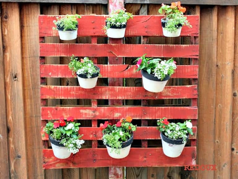 21 Spectacular Recycled Wood Pallet Garden Ideas To DIY
