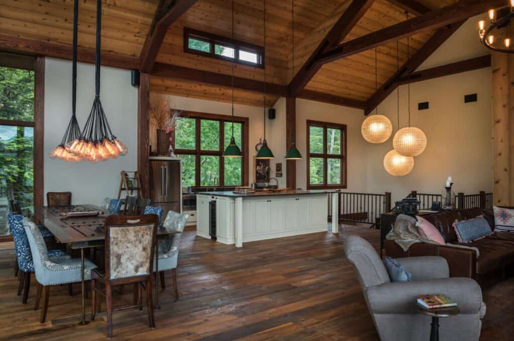 This cozy ski home tucked into the Catskill Mountains is a winter dream