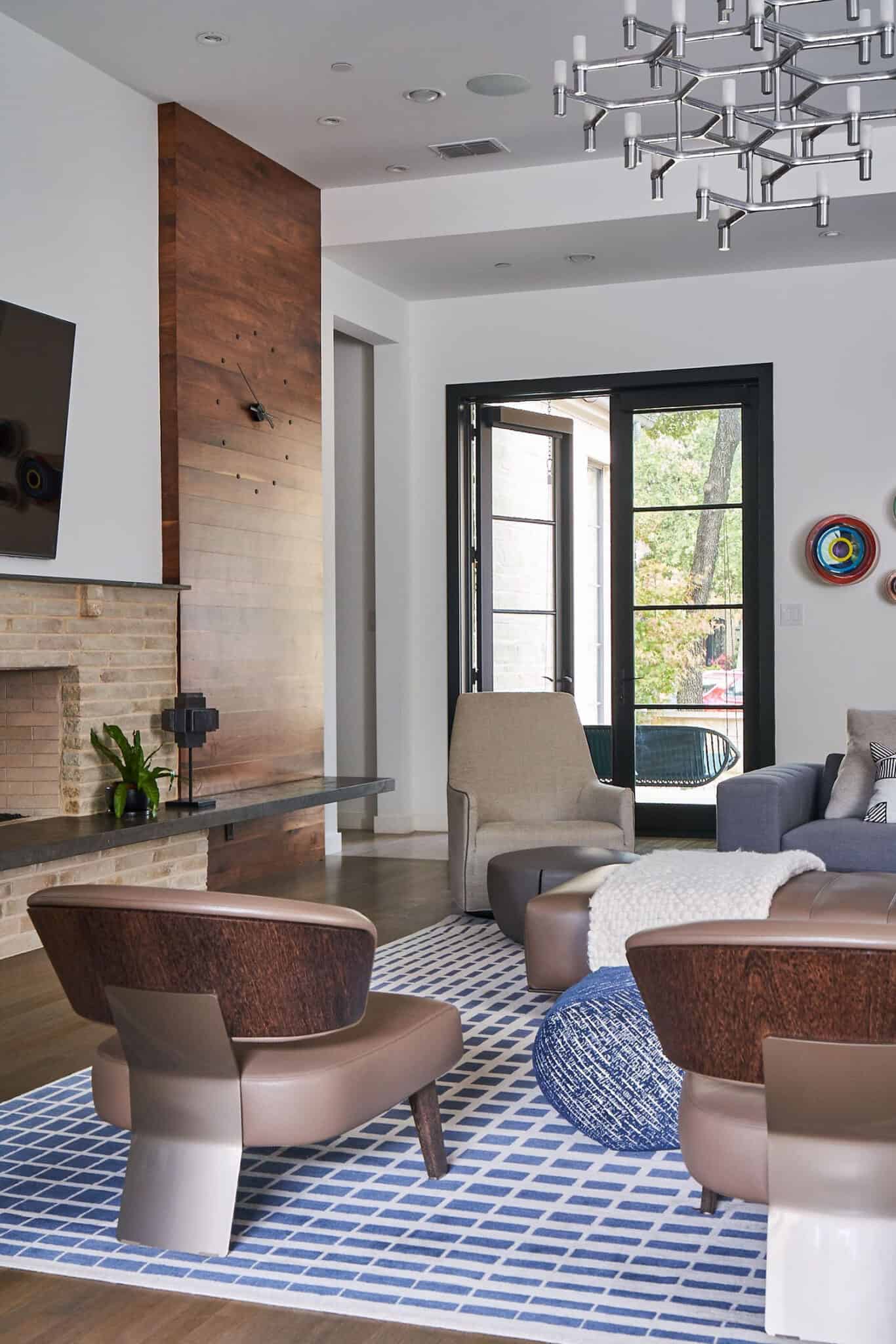 Tour a chic and stylish home remodel with a fabulous backyard in Dallas