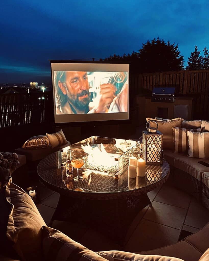 21 DIY Outdoor Movie Screen Ideas For A Magical Backyard