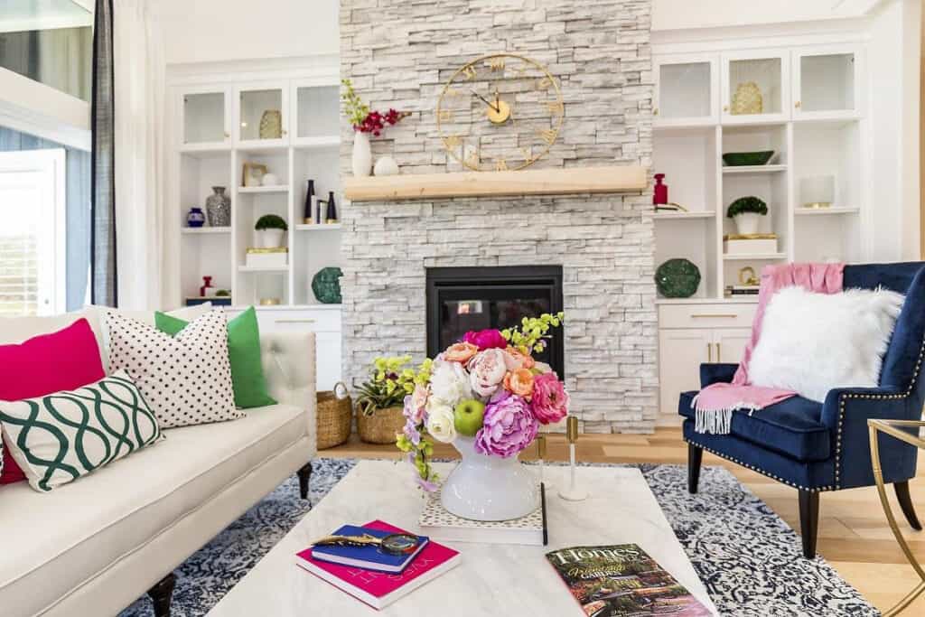 Tour this gorgeous model home in Missouri with inspiring design ideas