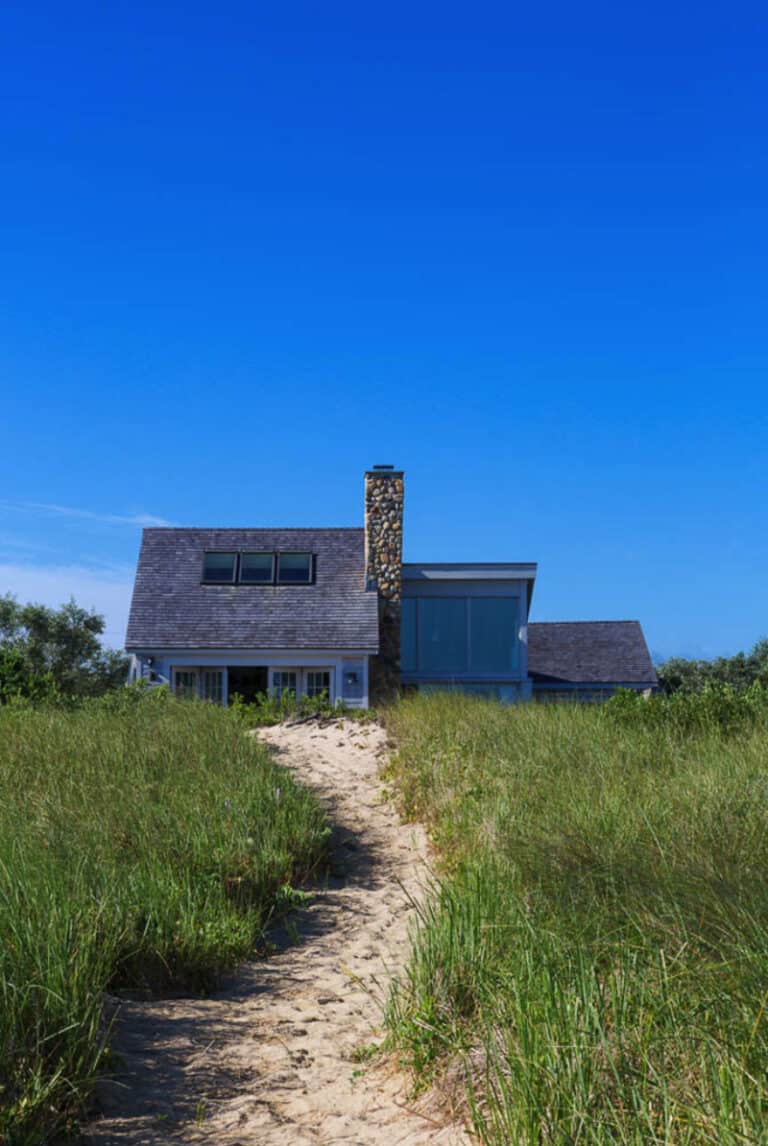 Contemporary beach shack provides a cozy getaway in Martha's Vineyard
