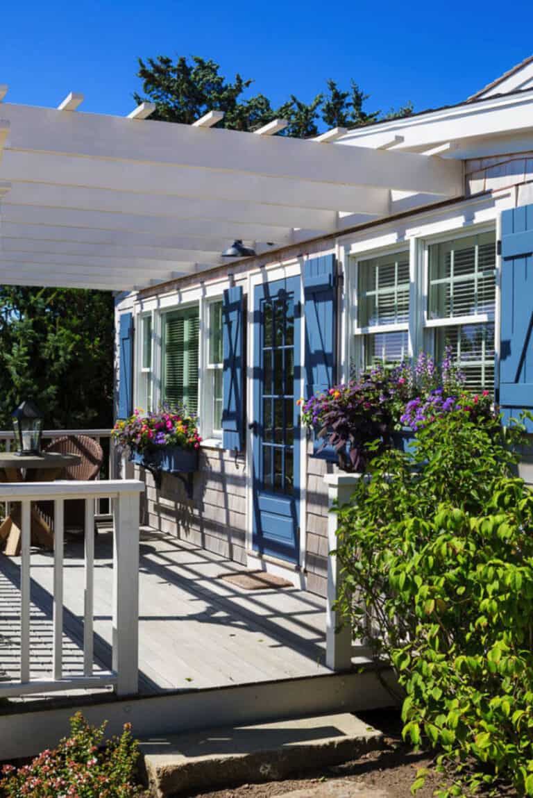 Contemporary beach shack provides a cozy getaway in Martha's Vineyard