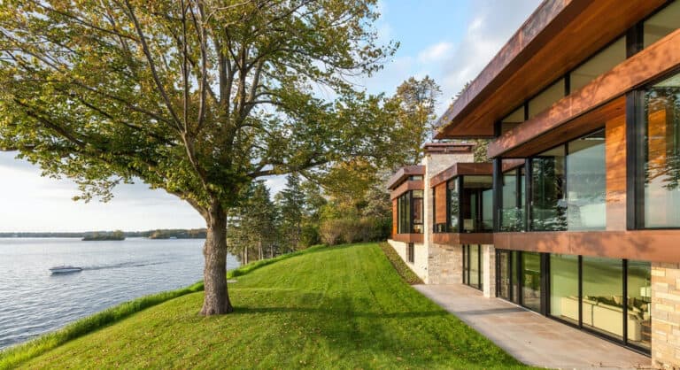 Modern yet inviting lake house captures picturesque views in Minnesota