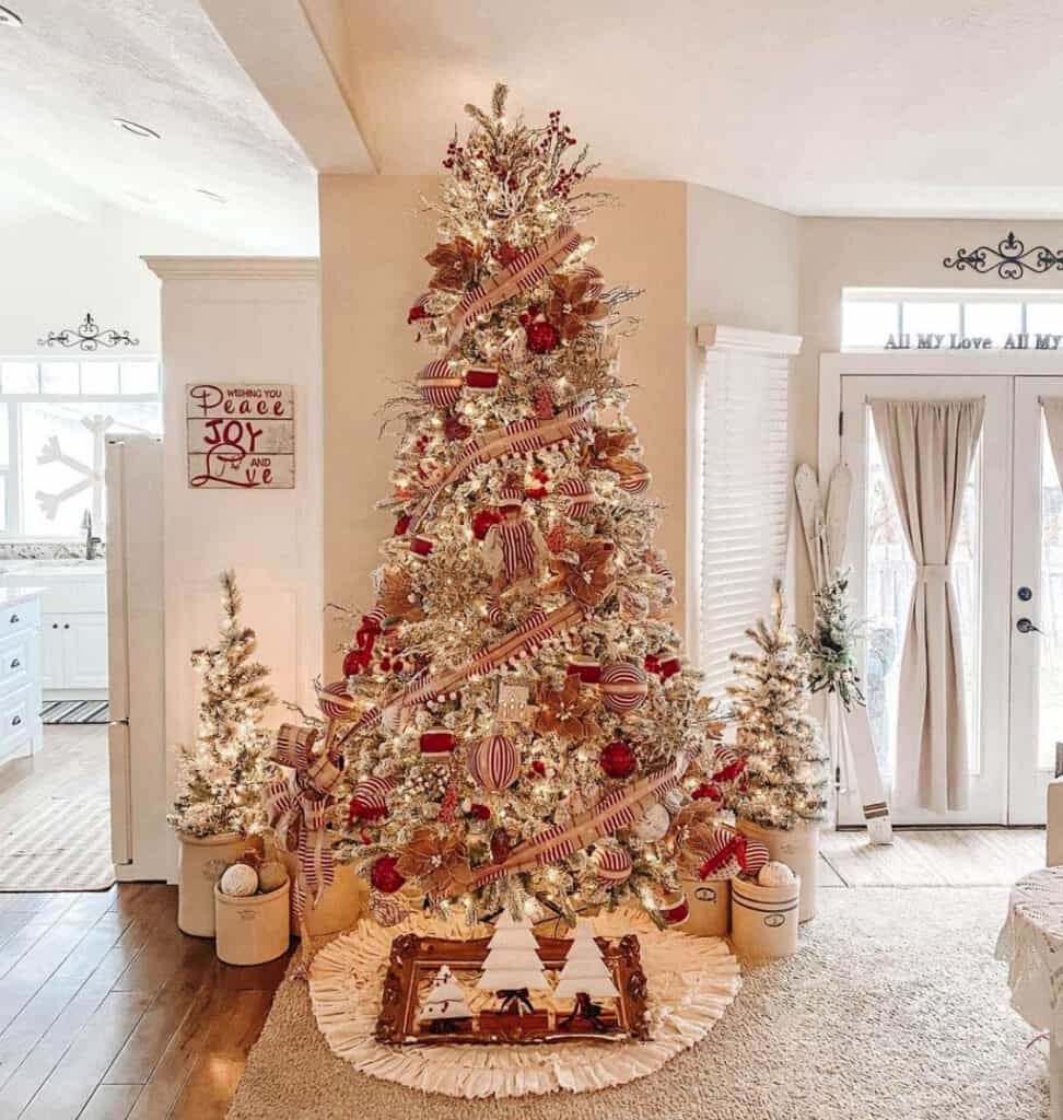 It's Beginning to Look a Lot Like Christmas: 21 Must-See Decor Ideas