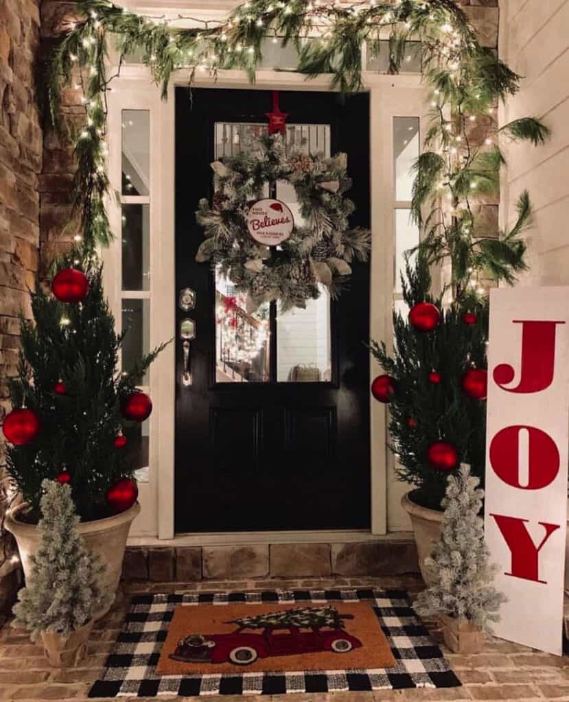 It's Beginning to Look a Lot Like Christmas: 21 Must-See Decor Ideas