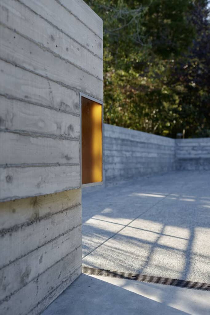 Japanese Kit House gets reimagined overlooking the San Francisco Bay