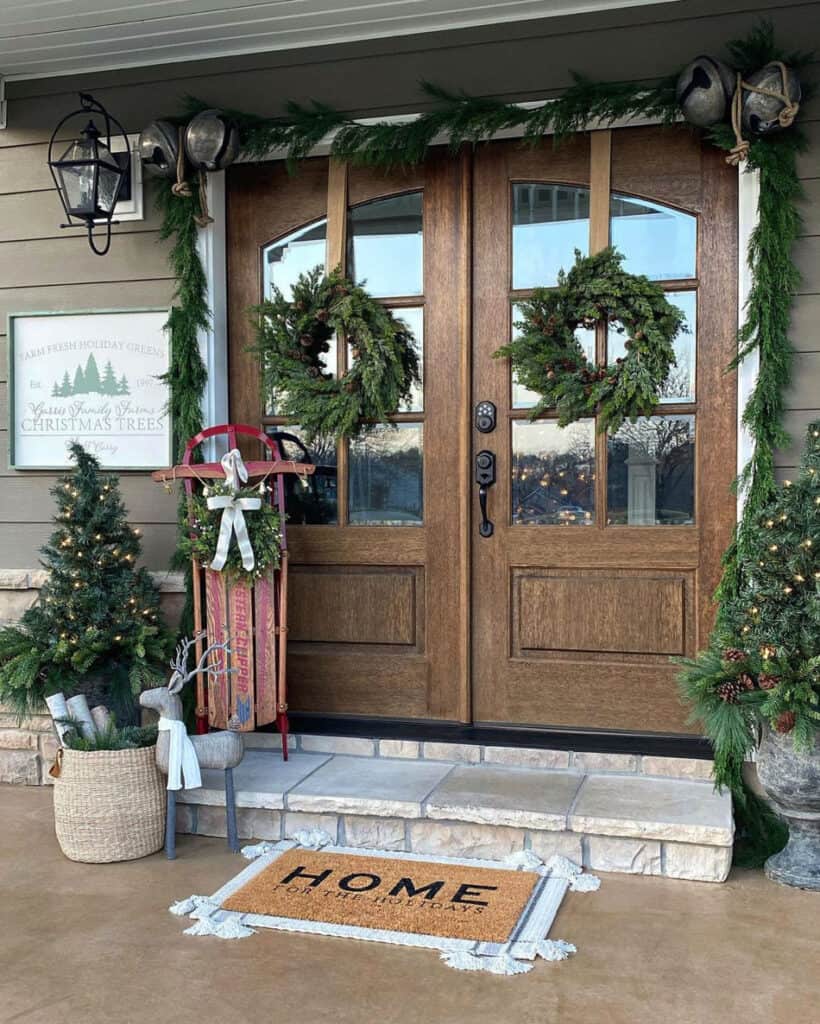 21 Outdoor Christmas Decoration Ideas For Some Holiday Magic