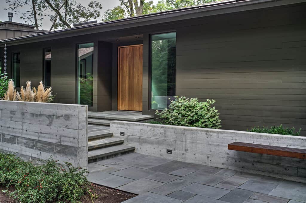 Before and After: Midcentury home restored to its former glory in Illinois