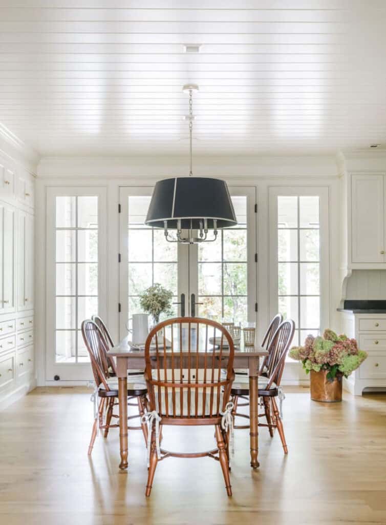 Shingle colonial style lake house with breathtaking details in Minnesota