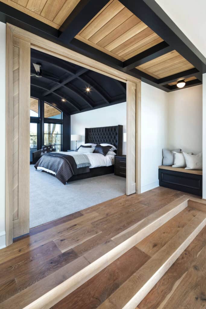 Extraordinary transitional home boasts timeless appeal in South Dakota