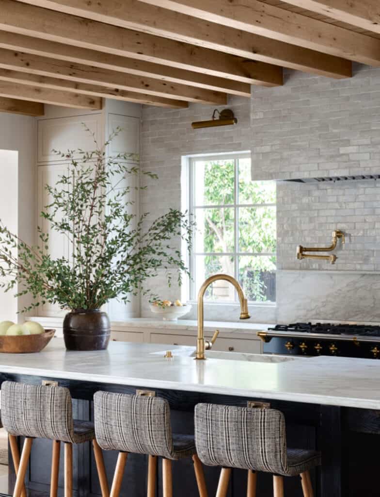 West Coast style meets modern farmhouse in this unforgettable LA home