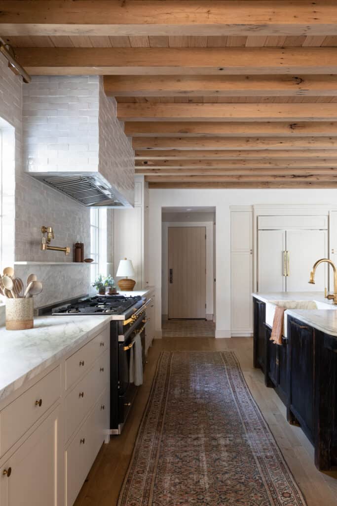 West Coast style meets modern farmhouse in this unforgettable LA home