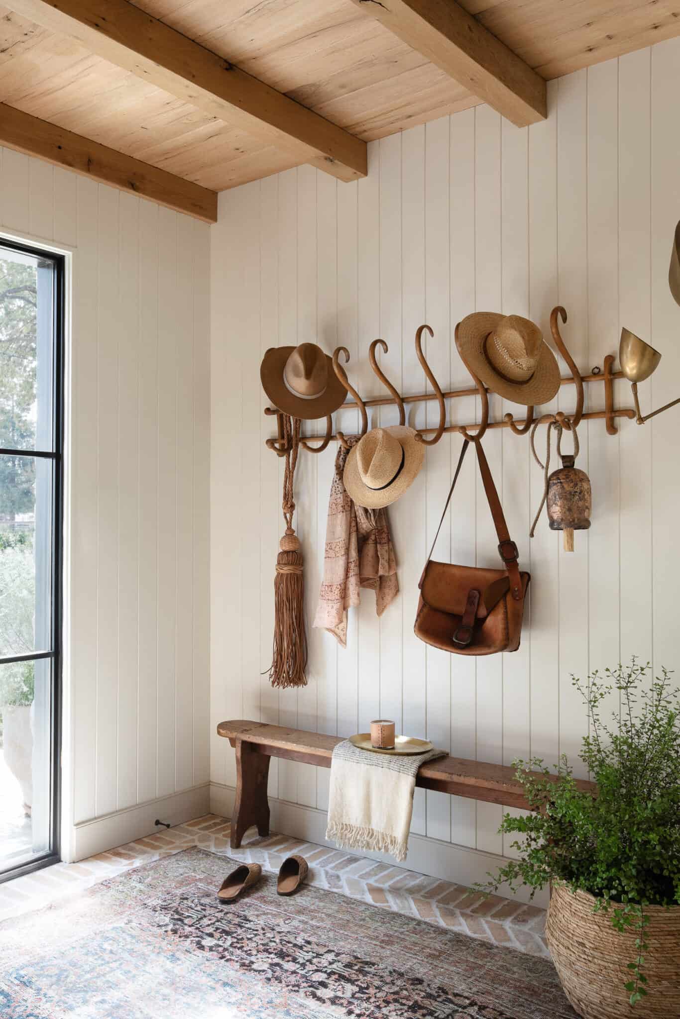 West Coast style meets modern farmhouse in this unforgettable LA home