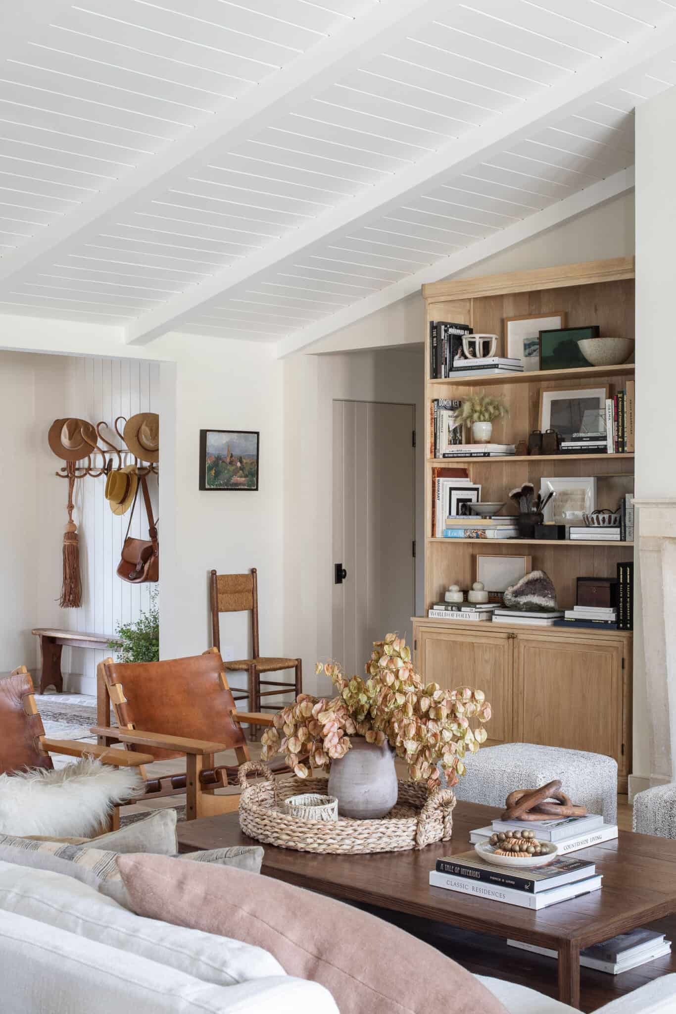 West Coast style meets modern farmhouse in this unforgettable LA home