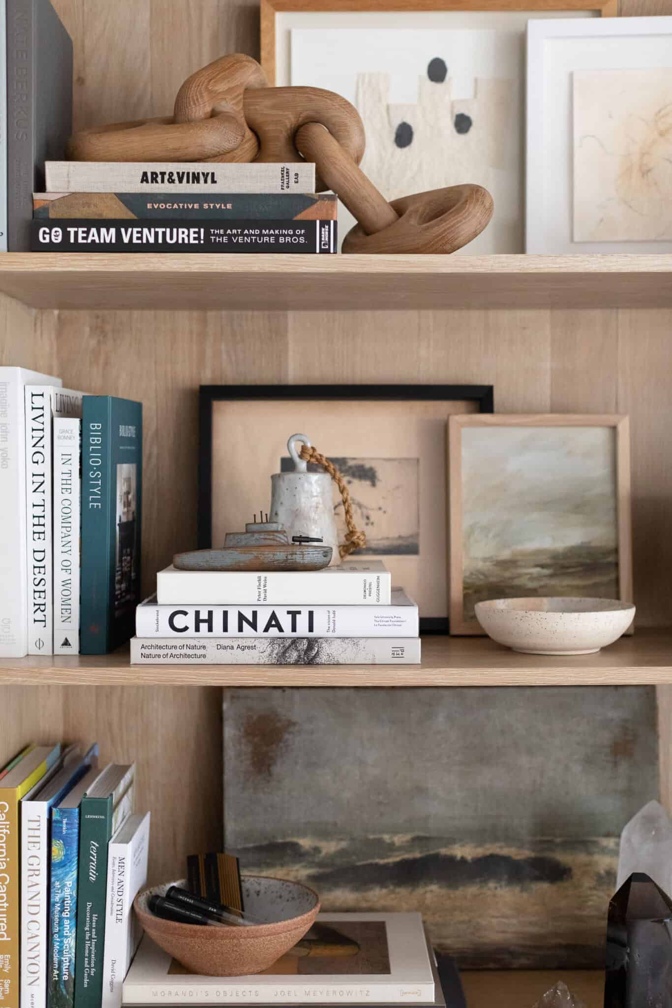 West Coast style meets modern farmhouse in this unforgettable LA home