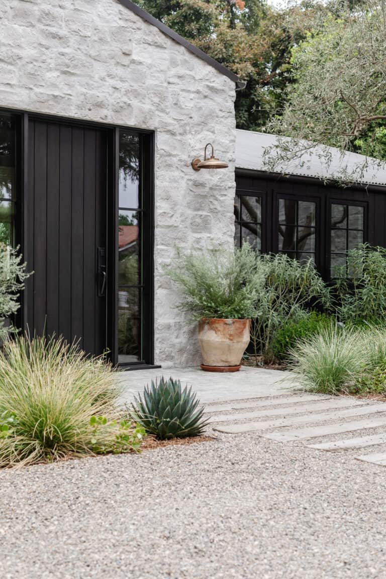 West Coast style meets modern farmhouse in this unforgettable LA home