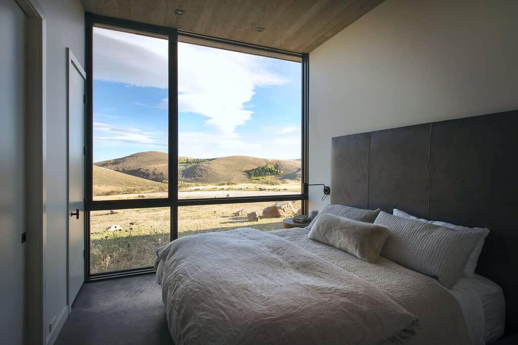 Fabulous off-grid modern cabin nestled in rolling hills of southern Idaho