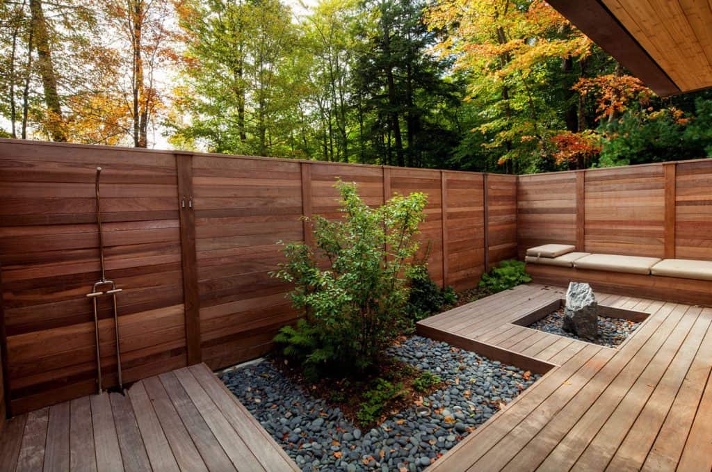Relaxing lake cottage offers a nature-inspired oasis on Lake Rosseau