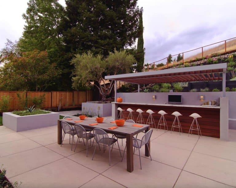 25 Incredible Outdoor Dining Spaces For Entertaining In Style