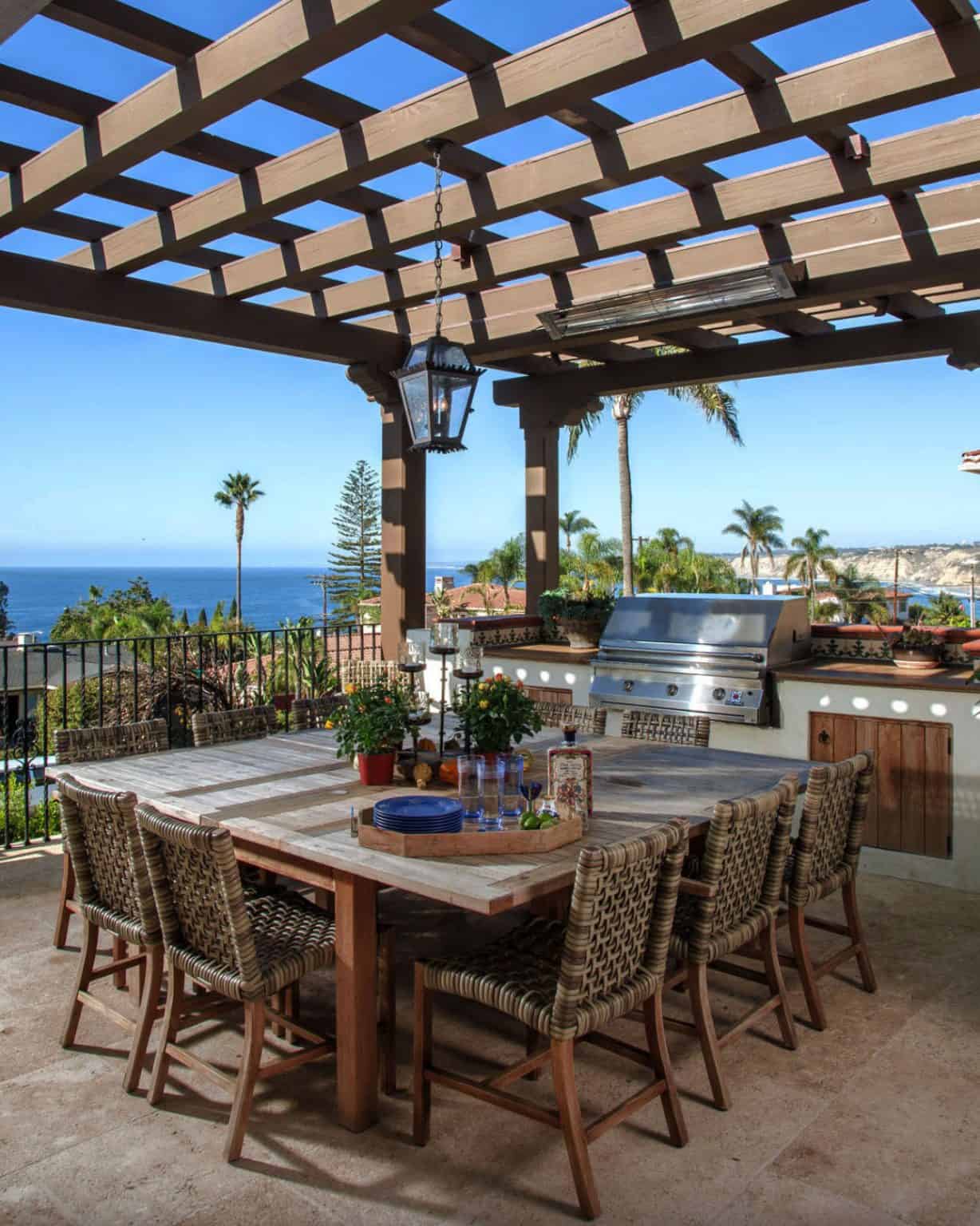 16 Romantic Mediterranean Patio Ideas For Outdoor Entertaining