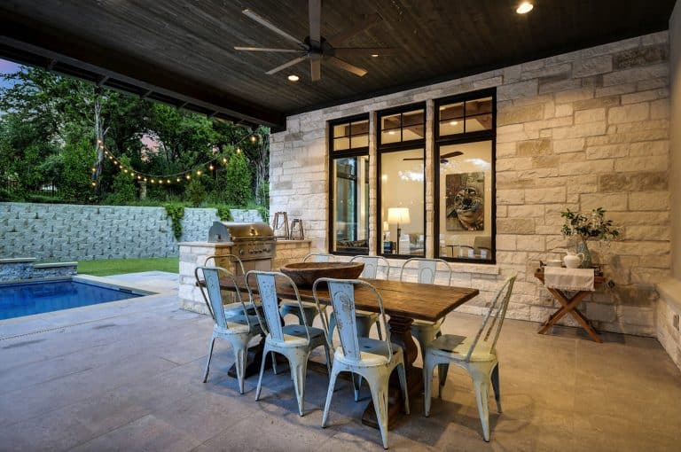 This stunning Texas farmhouse perfectly blends modern and rustic design