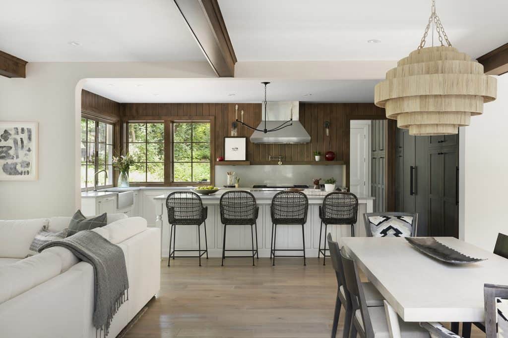 Cottage style dream home inspired by the beauty of nature in Minnesota