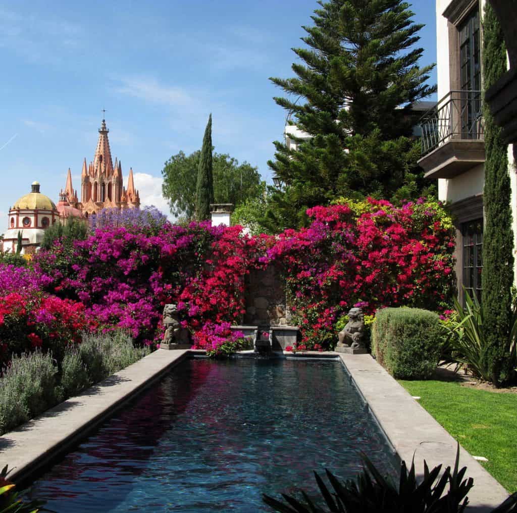 20+ Insanely Beautiful Mediterranean Swimming Pool Ideas To Dive Into
