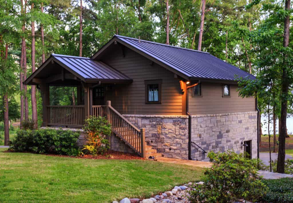 Nature inspires this rustic lake house on a woodland property in Texas